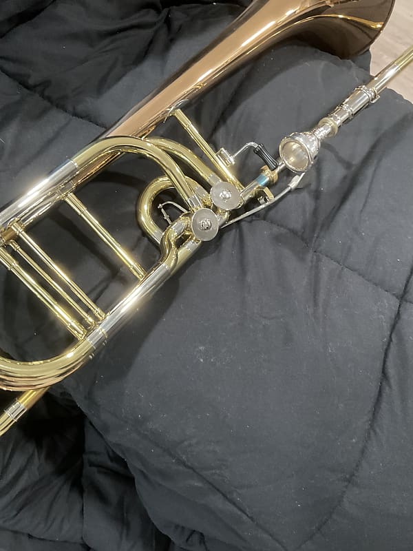 Getzen 1052FD Bass Trombone | Reverb