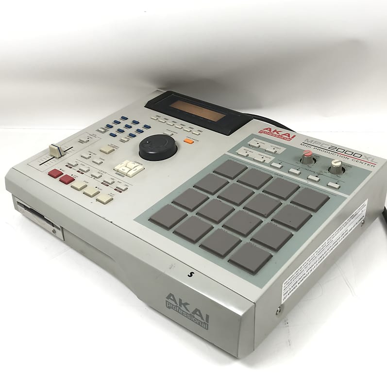 Akai MPC2000XL Midi Production Center Drum Machine | Reverb
