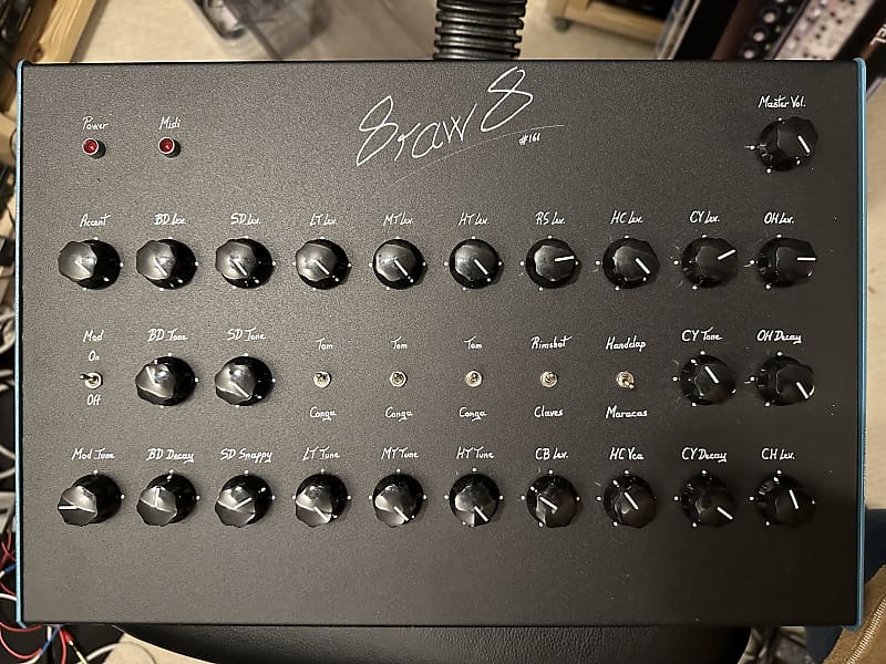 8raw8 808 clone analog synthesizer | Reverb