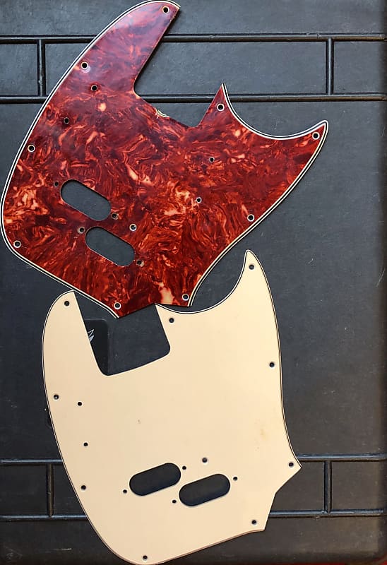 Fender Mustang Bass 2019 tortoise/cream pickguard | Reverb UK