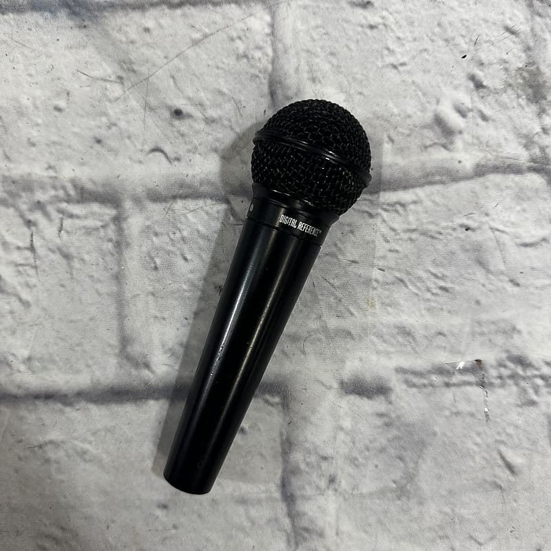 Digital Reference Dynamic Vocal Microphone | Reverb