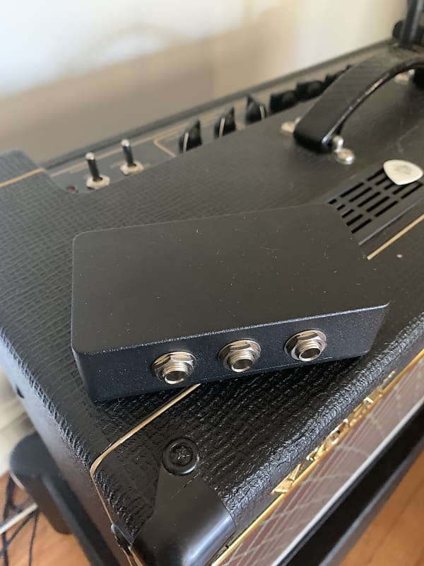 American Loopers 3-way junction box Black | Reverb