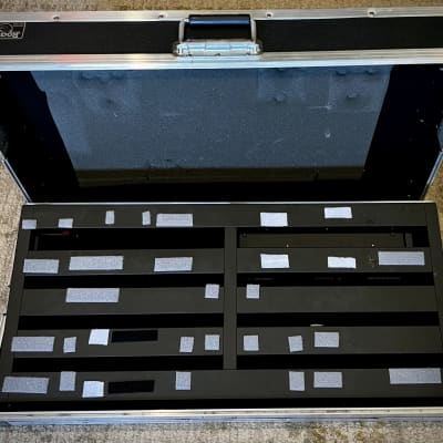 Pedaltrain Novo 32 with Roadie Custom sized pedal board | Reverb