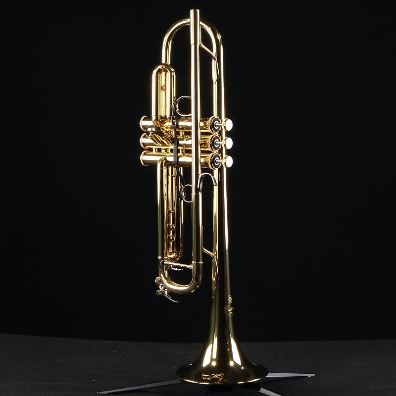 Yamaha Custom YTR-8335LA Professional Bb Trumpet | Reverb
