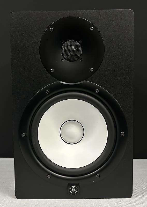 Yamaha HS8 8" Powered Studio Monitor (Single) 2015 - Present | Reverb