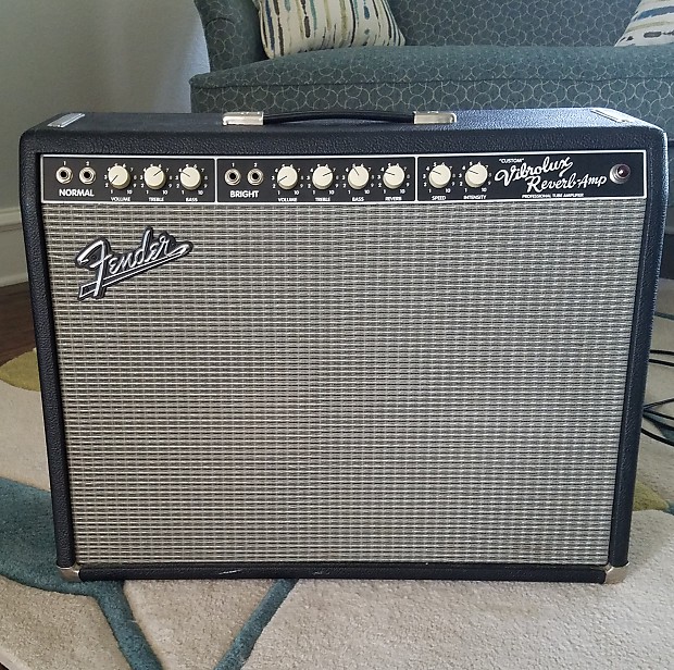 Fender Custom Vibrolux Reverb | Reverb