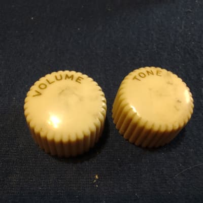 Harmony Cupcake 1950-60s - Cream | Reverb