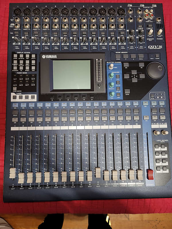 Yamaha 01V96 Digital Mixing Console | Reverb