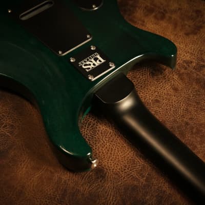 PRS CE 24 in Emerald with Satin Black Neck | Reverb