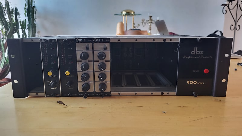 DBX 900 Series Rack | Reverb