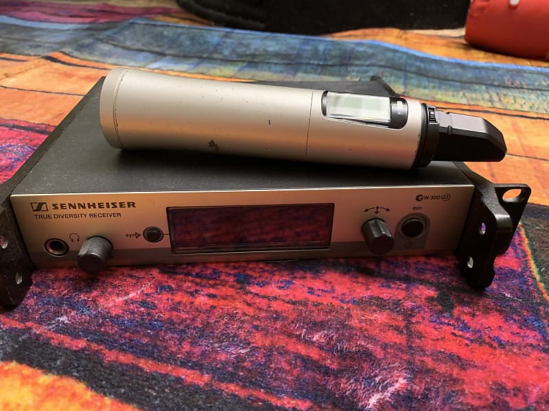 Sennheiser EW300 SKM 2000 XP G3 Wireless Microphone System | Reverb