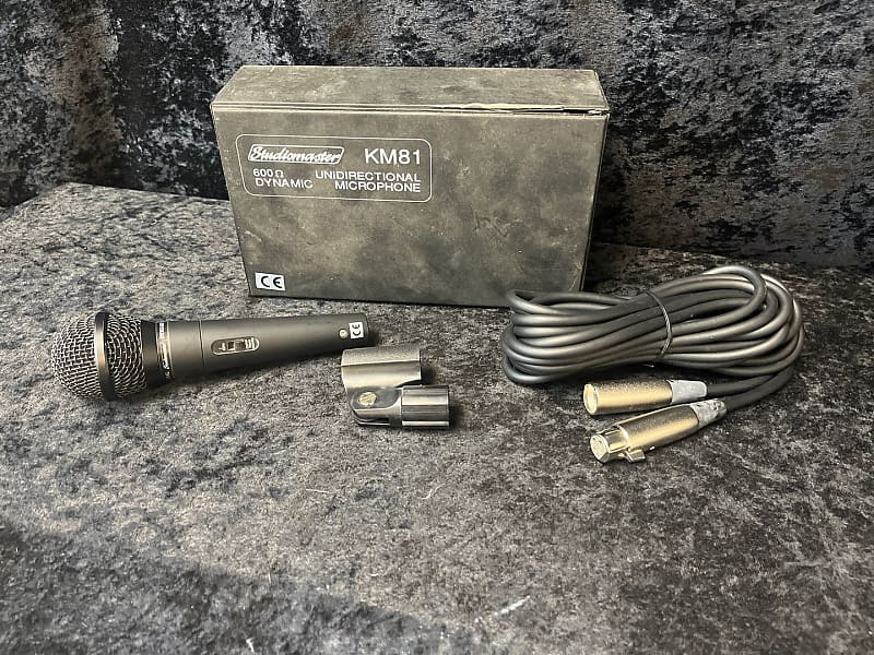 Studiomaster KM81 Dynamic Vocal Microphone (Nashville, | Reverb