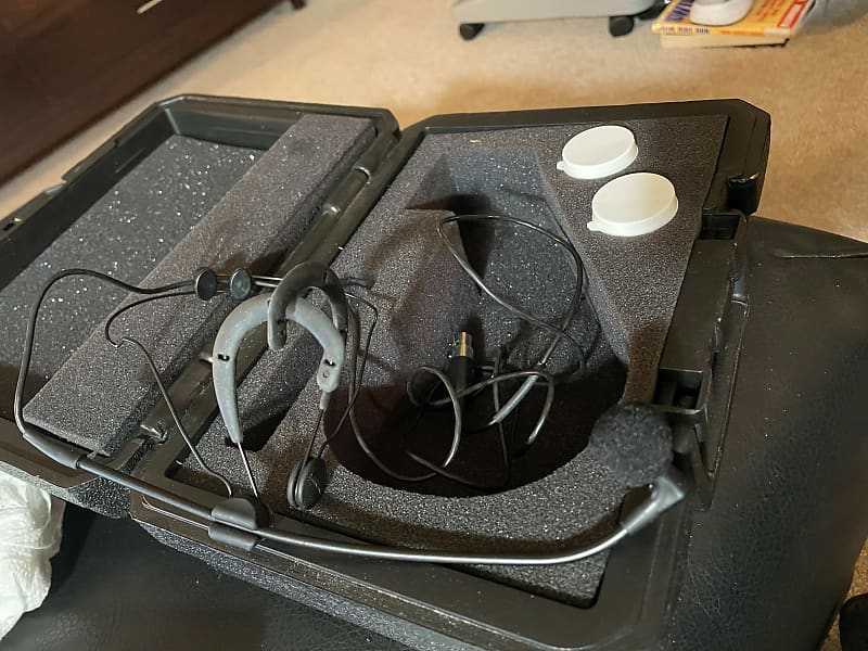 Shure WBH54 Beta 54 Headworn Condenser Mic - Black | Reverb