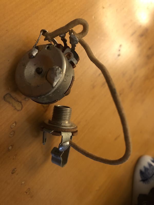 CTS Fender Telecaster 1965 - 250K Pot and Input Jack | Reverb UK