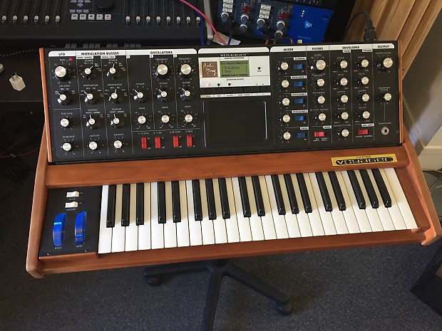 Moog Voyager Signature Edition with Bag | Reverb