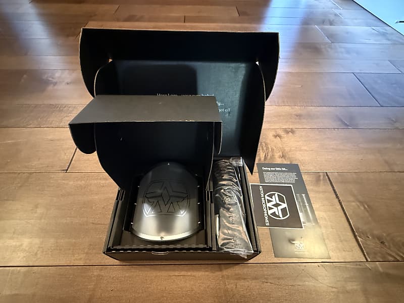 A Pair of Aston Spirit Black Bundle Multipattern Large | Reverb