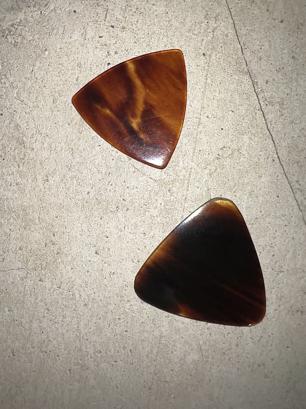 Mock “Tortoise” Picks (Vintage) | Reverb