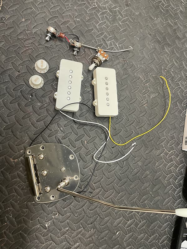 Squier Classic Vibe '60s Jazzmaster hardware | Reverb Australia