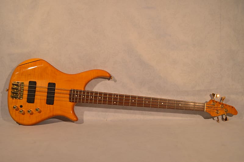Pedulla Thunderbolt 4 String Bass w/ Original Hardshell Case | Reverb