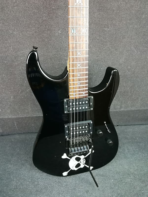 Squier Showmaster Skulls & Bones Electric Guitar w/ Floyd | Reverb