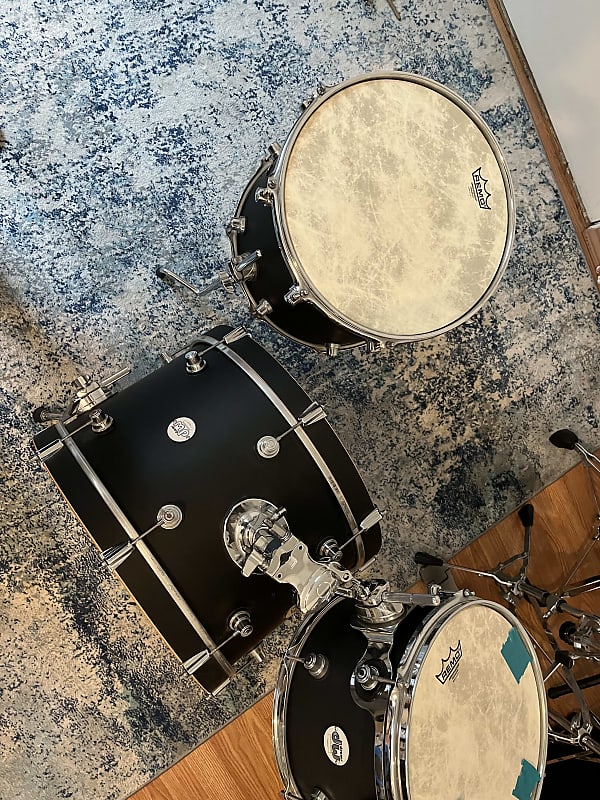 DW Design Series Frequent Flyer Drum Kit | Reverb