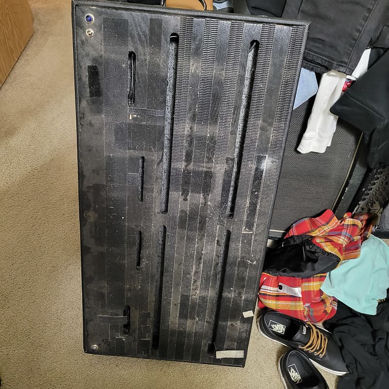 Tone snob Pedalboard | Reverb