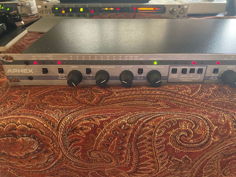 Aphex Compellor 320a | Reverb
