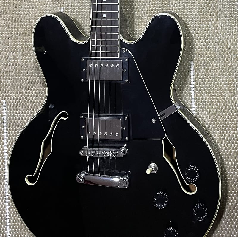 Stagg 335 Semi-hollow 2004 - Negro | Reverb