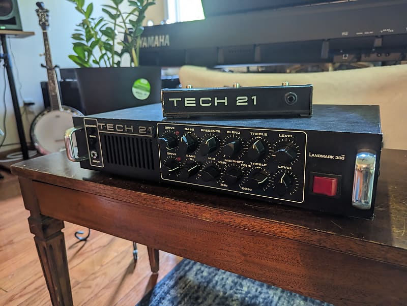 Tech 21 Landmark 300 2009-2011 with Landmark AR3 Footswitch | Reverb