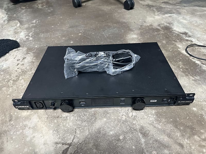 Furman PL-PRO DMC E Power Conditioner with Voltmeter/ Ammeter | Reverb