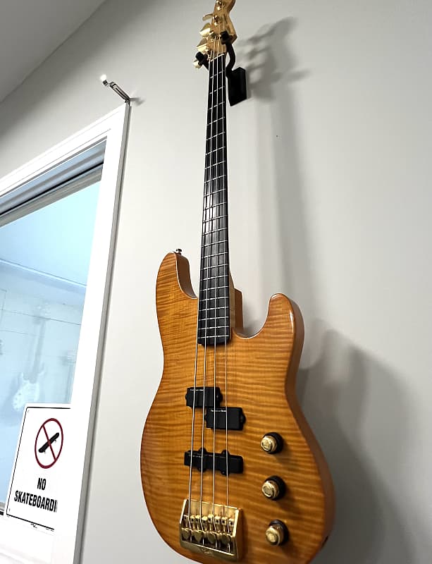 Fender Custom Shop 40th Anniversary Precision Bass (Flamed | Reverb