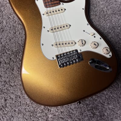 Jet Guitars JS-300 JS300 GD, solid basswood body, 22 frets | Reverb