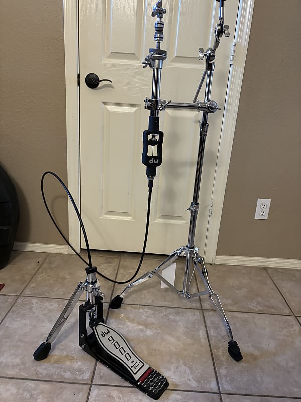 DW 9000 Remote Hi Hat with accessories Low Use nice | Reverb