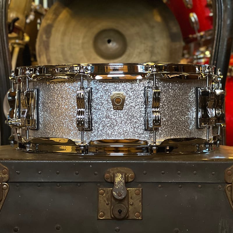 NEW Ludwig 5x14 Classic Maple Snare Drum in Silver Sparkle | Reverb