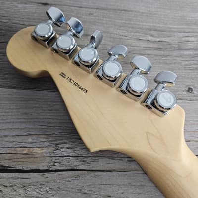 Fender 2023 Stratocaster Channel Bound Neck | Reverb Deutschland