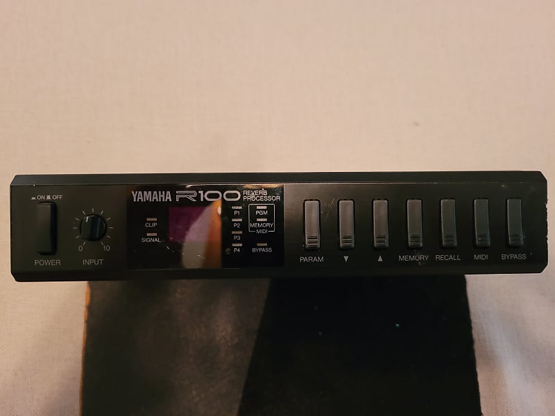 Yamaha R100 | Reverb