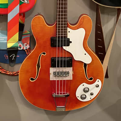 Vintage Mosrite Celebrity Short Scale Bass 1960's - Cherry | Reverb
