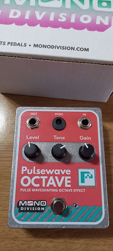 Mono Division Pulsewave Octave | Reverb