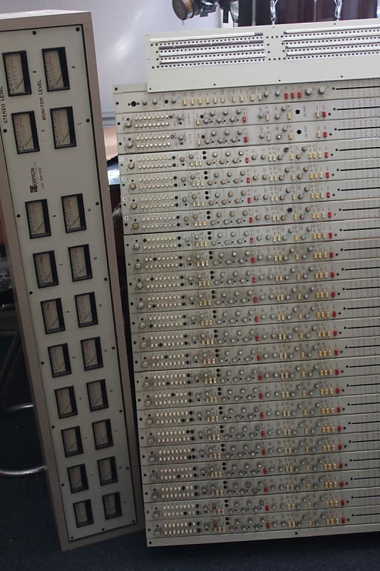 Vintage Quantum Audio console | Reverb