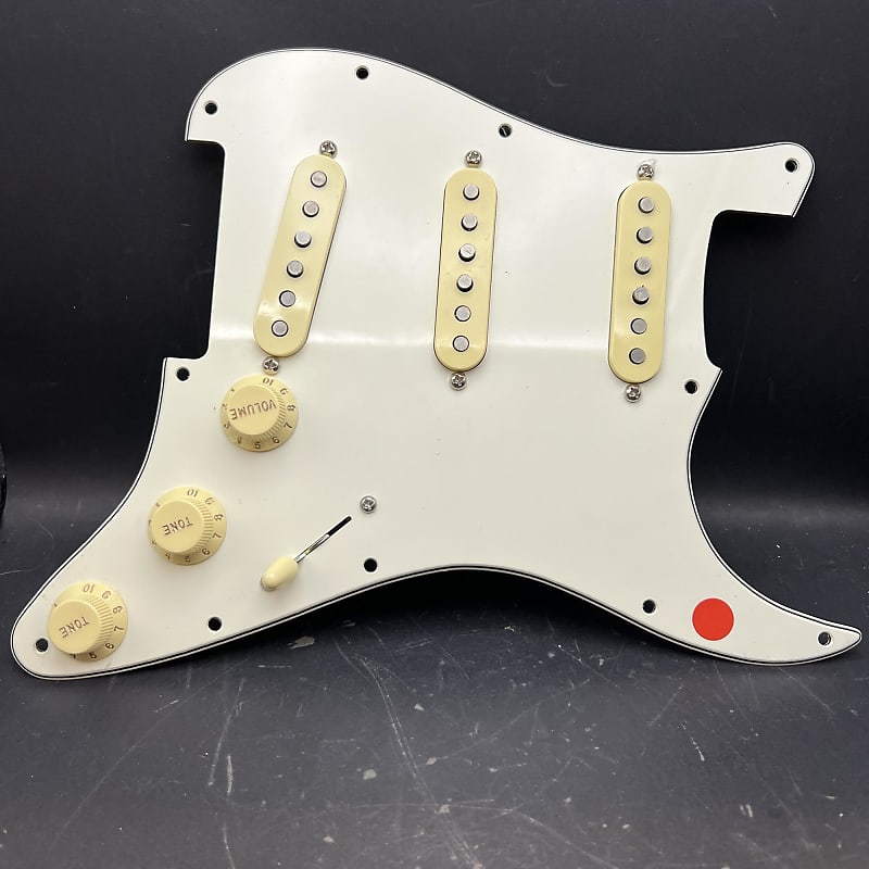 Fender Pre Wired Stratocaster Pickguard Custom 69 | Reverb