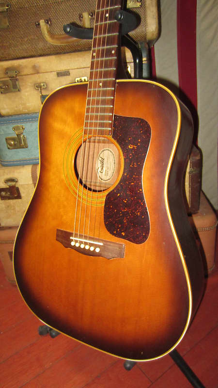 1978 Guild D-40 Dreadnought Acoustic Sunburst | Reverb UK