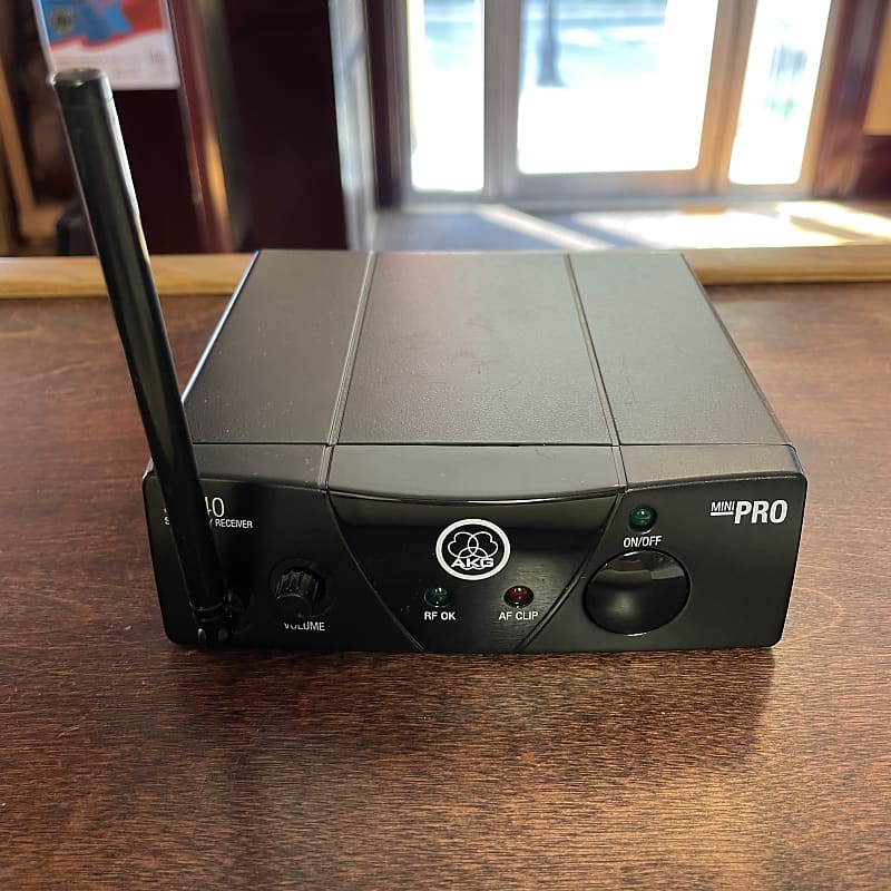 AKG SR40 Mini Pro Stationary Receiver | Reverb