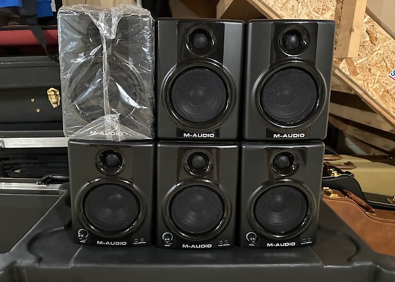 M-Audio AV 40 around 2014 - Black | Reverb