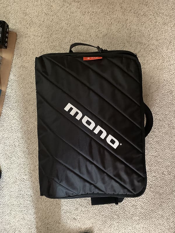 Mono Club 2.0 with Pedaltrain Classic Jr | Reverb