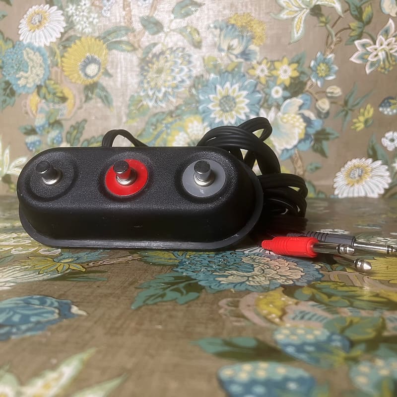 Roland FS-3 JC120 Original Footswitch | Reverb