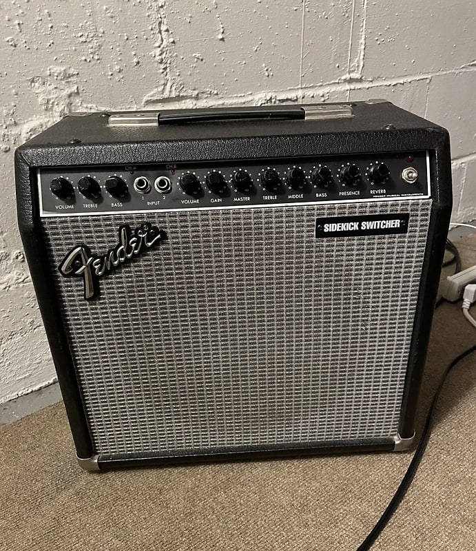Fender Sidekick Switcher Guitar Amp | Reverb