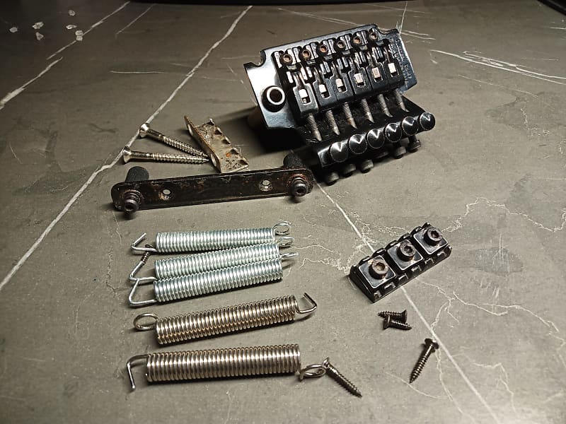 LEFT HANDED Floyd Rose Tremolo Bridge plus an extra Floyd | Reverb UK