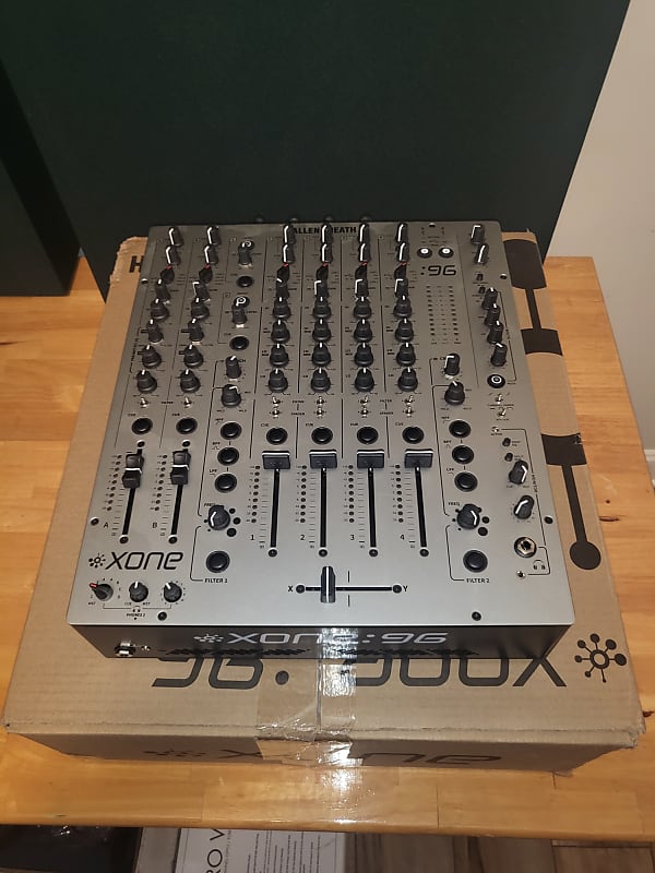 Allen & Heath XONE:96 Professional 6-Channel Analog DJ Mixer | Reverb