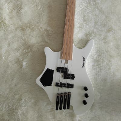 4 Strings Fretless Short Scale Bass /6 Strings Fretless | Reverb