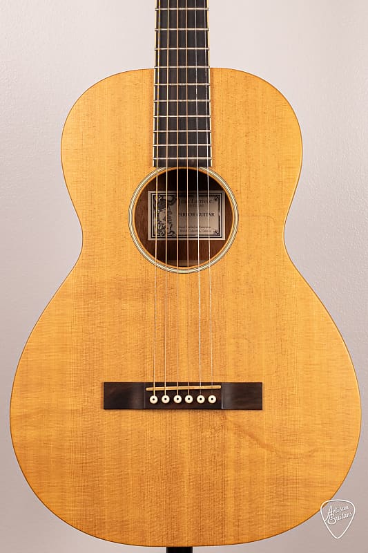 Larrivee O-01 Parlor 2002 - Natural | Reverb